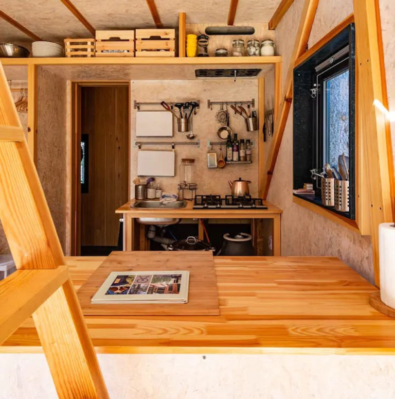 Peaceful Tree House in the Lap of Nature - defve